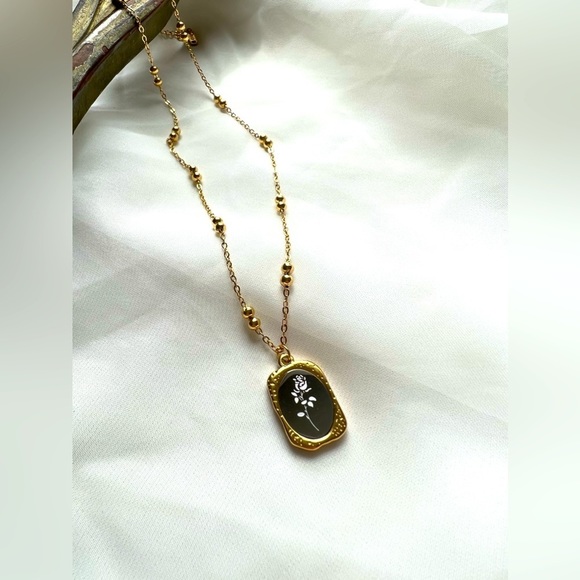 Jewelry | 18k Gold Vintage Rose Engraved Mirror Necklace | Poshmark
